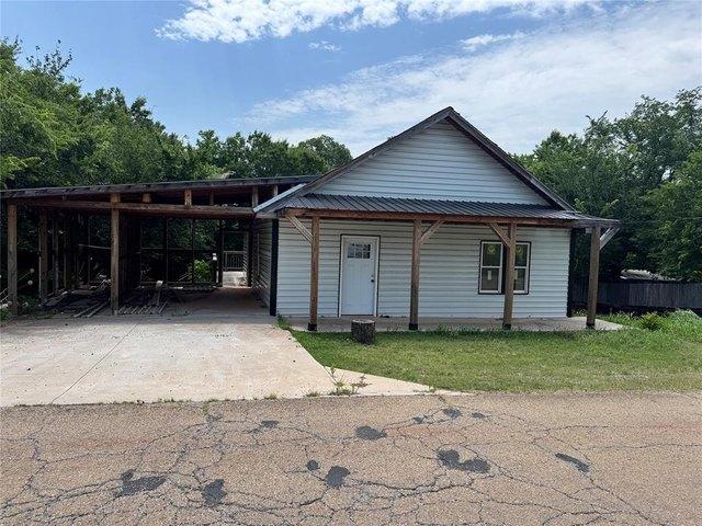 717 S Iowa Ave, Chandler, OK 74834