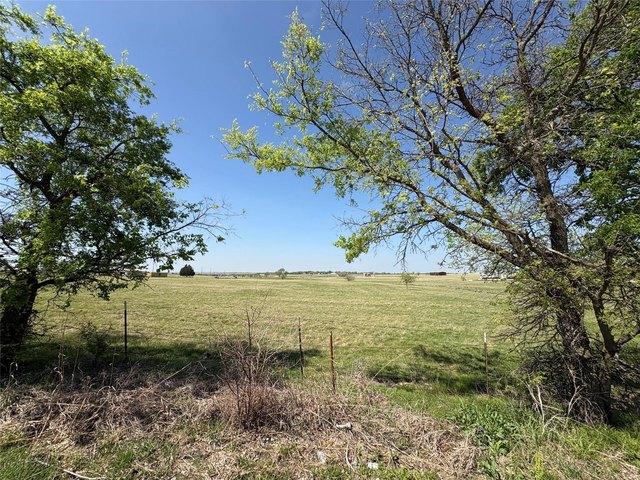 717 Smith Rd, Ponder, TX 76259