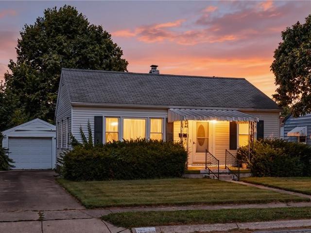 717 Swigart Dr, Fairborn, OH 45324