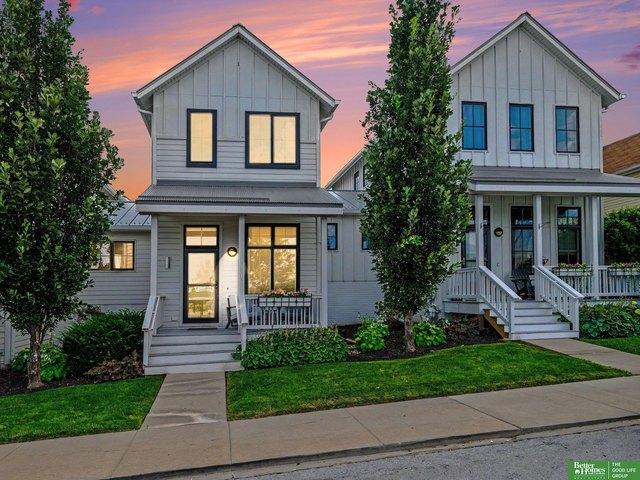 717 Pacific St, Omaha, NE 68108