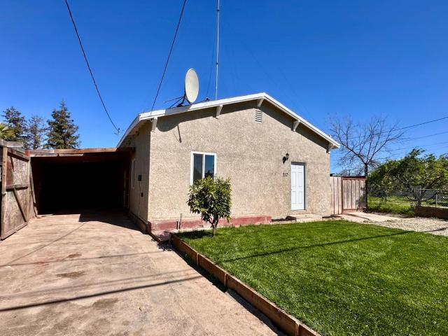 717 Parnell Ave, Turlock, CA 95380 | MLS #226030 | Compass