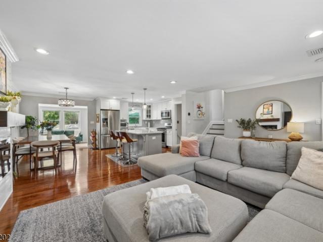 717 Prospect Ave