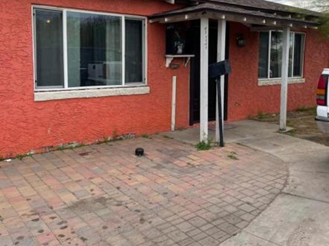 717 W University Dr, Mesa, AZ 85201