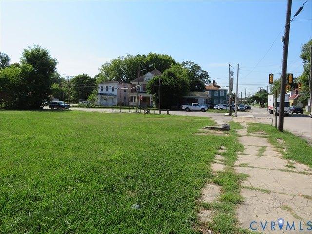 717 W Washington St, Petersburg, VA 23803