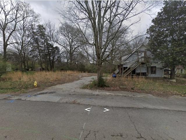 717 W High St, Manchester, TN 37355