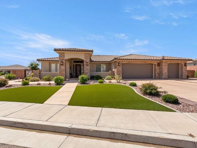 717 W Osprey Dr, Washington, UT 84780