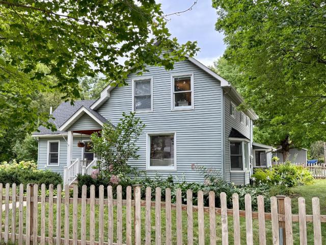 717 Winona Street