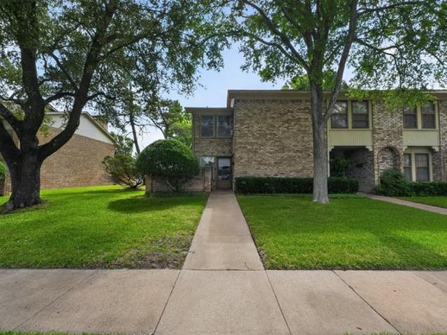 717 Towne House Ln, Richardson, TX 75081
