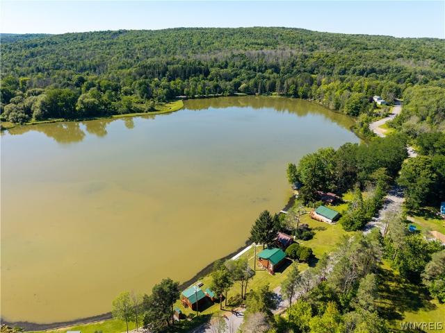 7184 & 7188 Lake Road