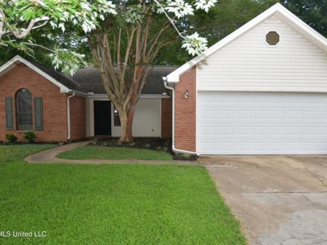7186 Goodman Ridge Dr, Olive Branch, MS 38654