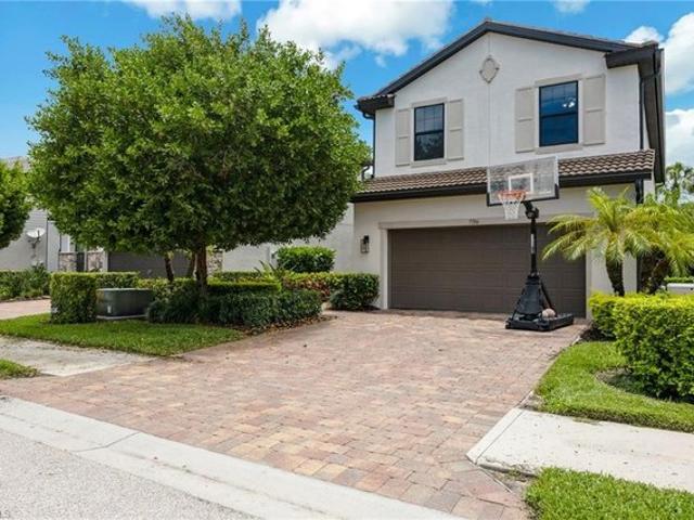 7186 Wilton Dr, Naples, FL 34109