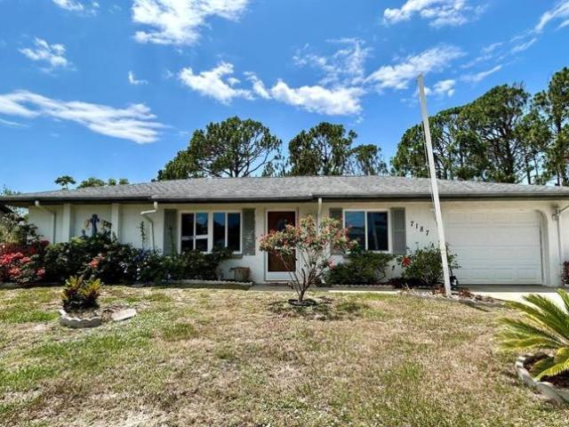 7187 Teaberry St, Englewood, FL 34224