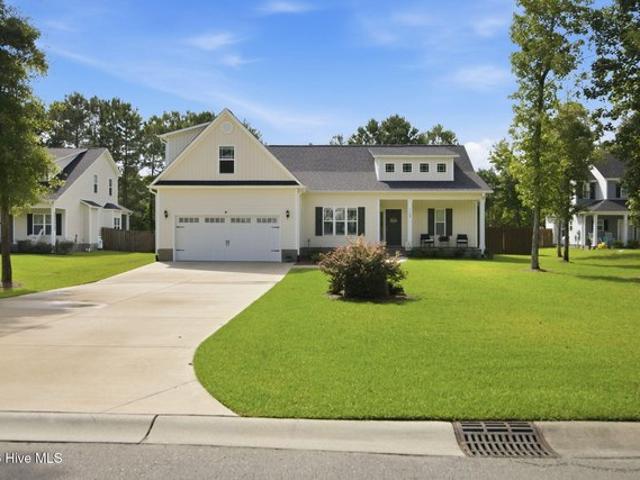 7189 Old Stump Dr SE, Leland, NC 28451