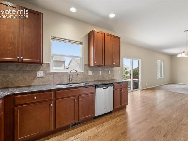7183 red cardinal loop