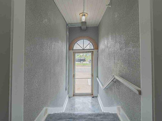 718 15th Street 1 Bedroom Apartment for Rent at 718 15th St, Des Moines, IA 50314 Sherman Hill