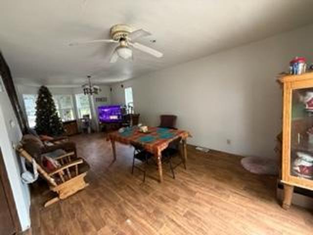 718 9th Street N