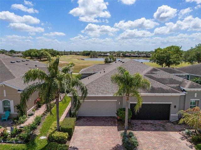 718 Chipper Dr, Sun City Center, FL 33573