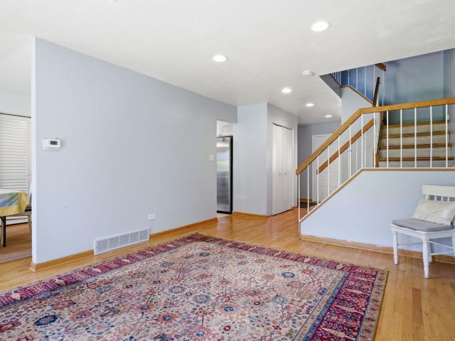 718 Clearwater Court