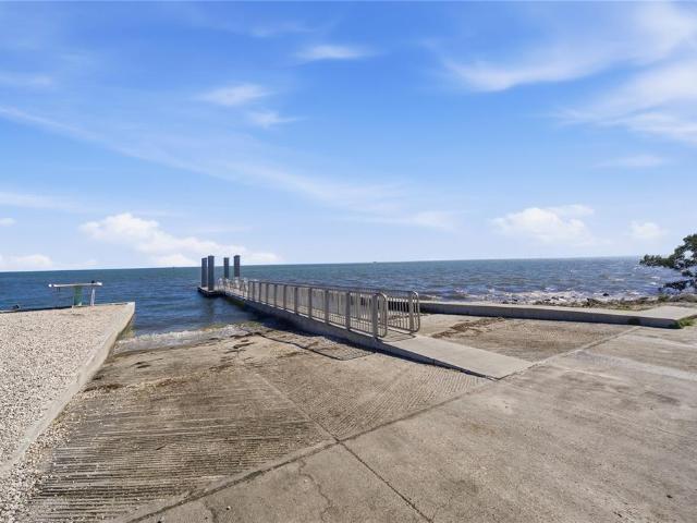 718 Bay Vista Blvd S, St. Petersburg, FL 33705 | MLS #TB8478