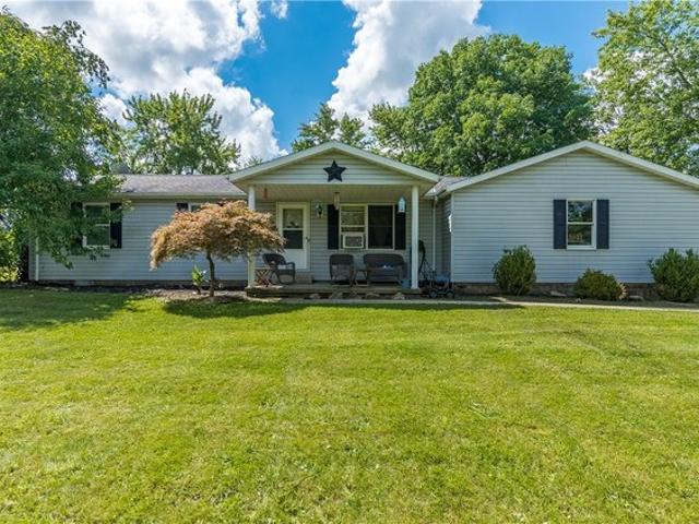 718 Brande Dr, Eaton, OH 45320