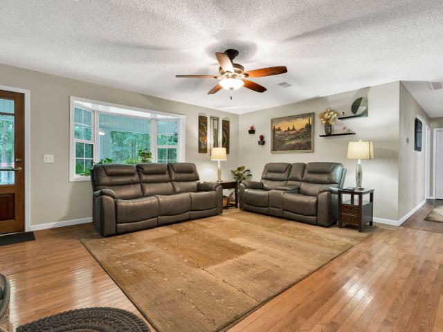 718 Dewind Drive