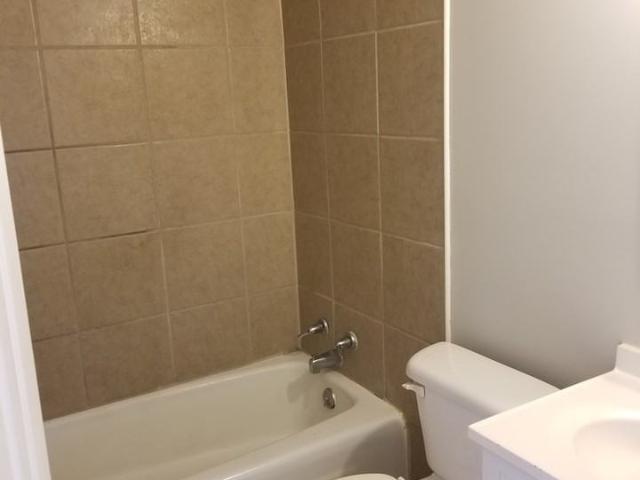 718 Demaret 2 Bedroom Apartment for Rent at 718 Demaret Dr, Columbia, MO 65202