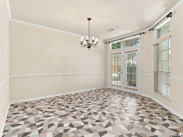 718 Desert Bluff