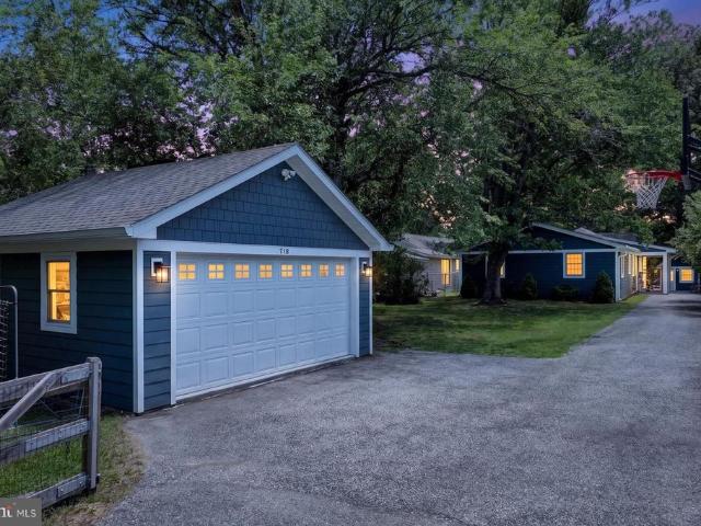 718 Dill Road