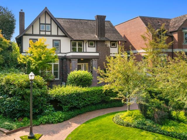 718 E Aloha St, Unit 10, Seattle, WA 98102 | MLS #2414 | Compass
