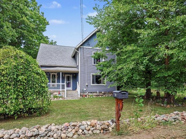 718 E Race Road