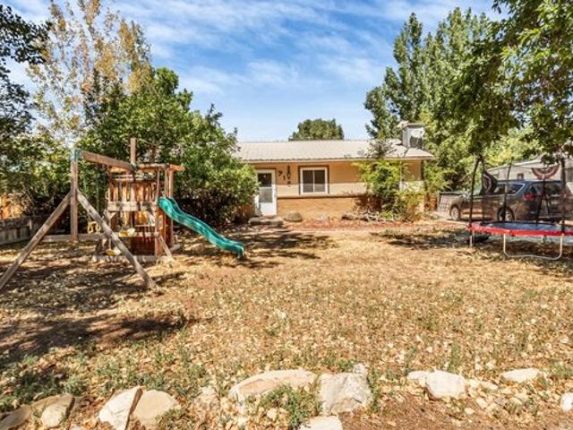 718 E Rio Blanco Ave, Rangely, CO 81648