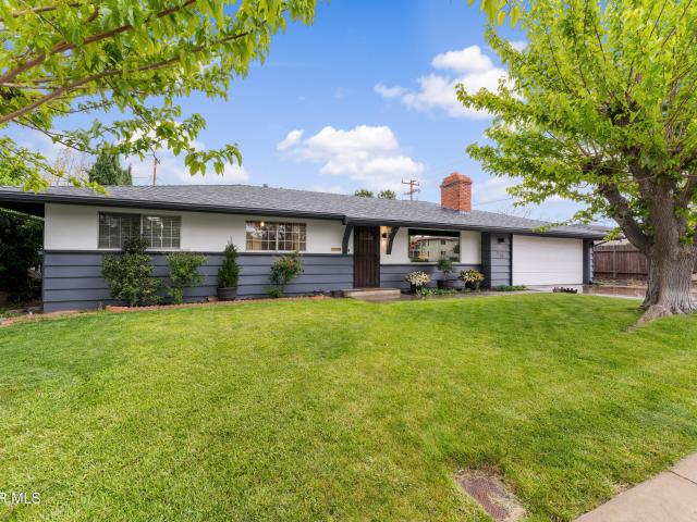 718 Elm St, Tehachapi, CA 93561 | MLS #26003 | Compass