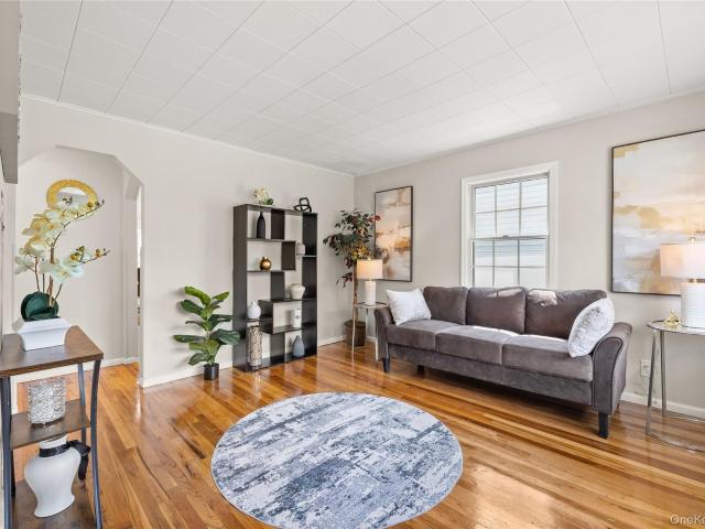 718 Elmwood Road