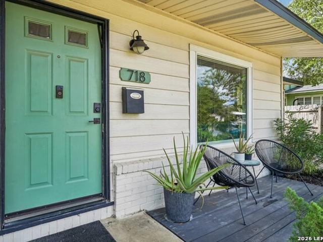 718 Olney Dr