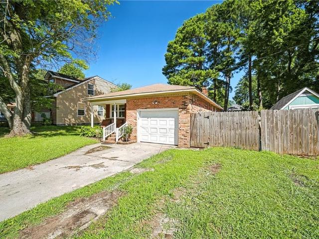 718 Osborn AVE