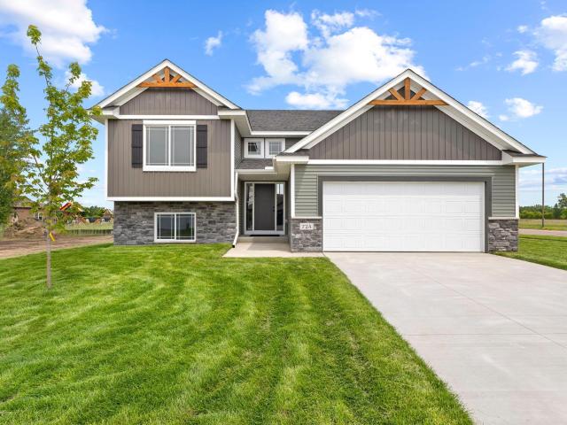 718 Margaret Ln NE, Isanti, MN 55040 | MLS #6808