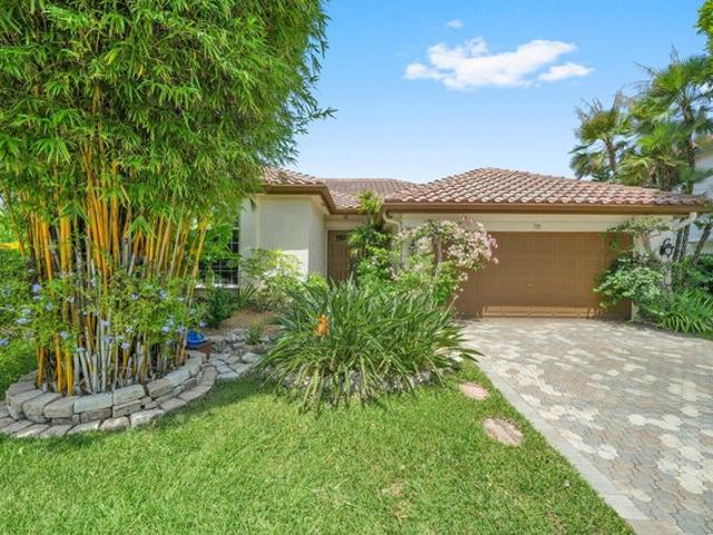 718 NW 177th Ave, Pembroke Pines, FL 33029