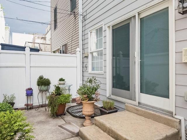 718 S 19Th Street