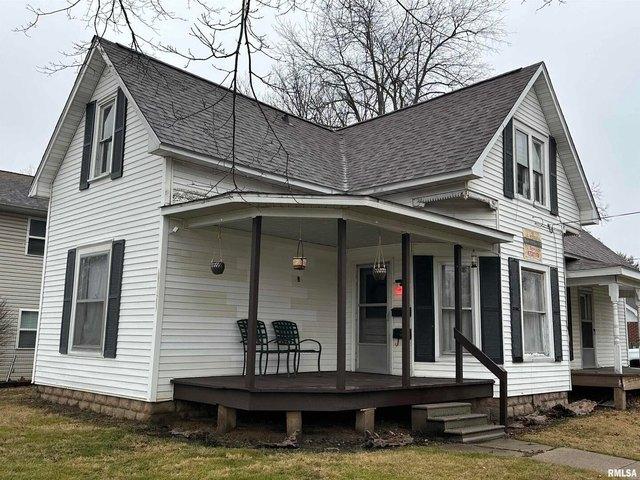 718 S Forest Ave, Carbondale, IL 62901