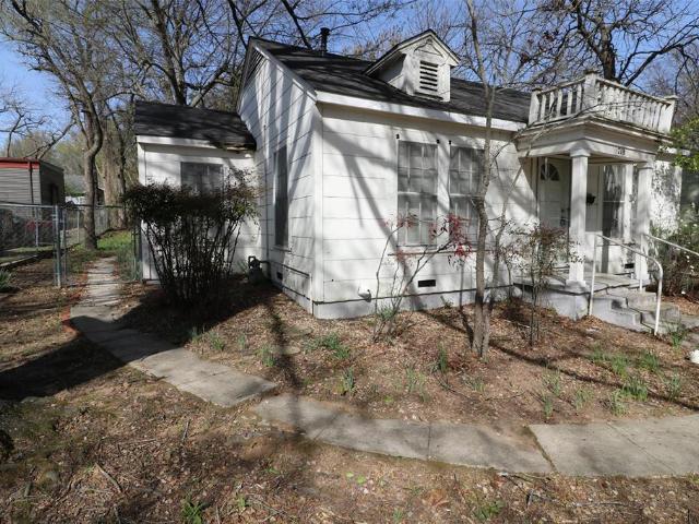 718 SE 24th