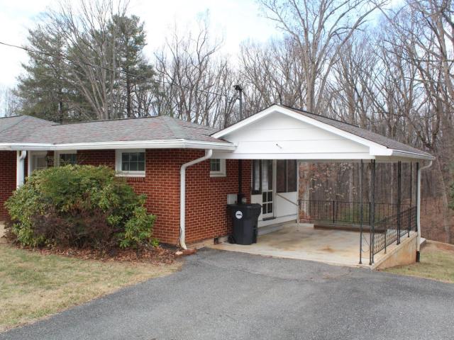 718 Sunset Drive
