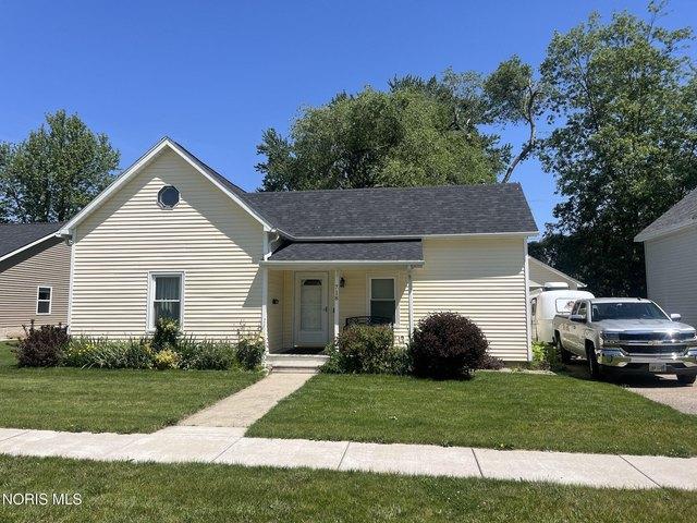 718 Park St, Napoleon, OH 43545