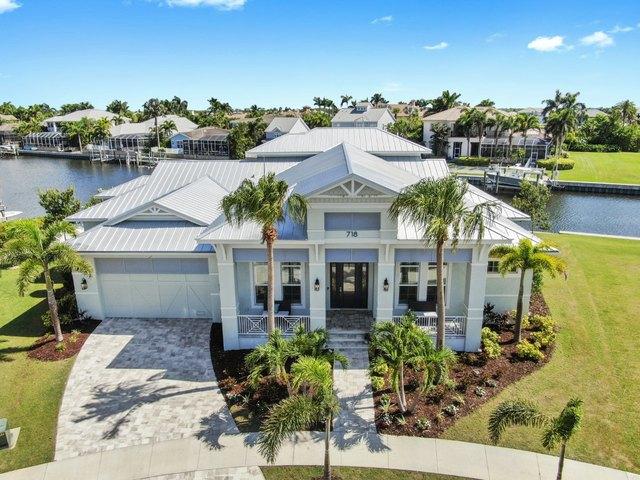 718 Pinckney Dr, Apollo Beach, FL 33572