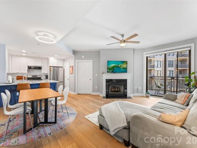 718 W Trade St Unit 603, Charlotte, NC 28202