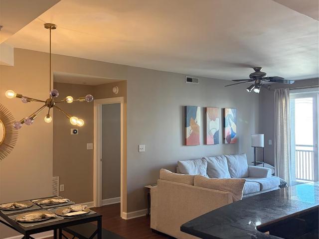 718 W Trade Street # 707