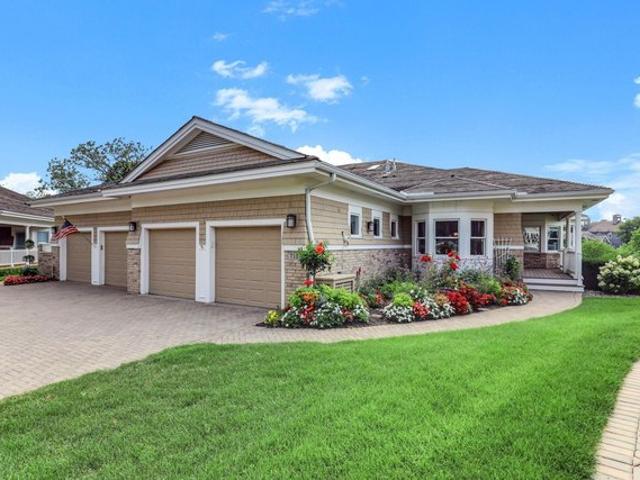 718 Widsten Cir, Wayzata, MN 55391