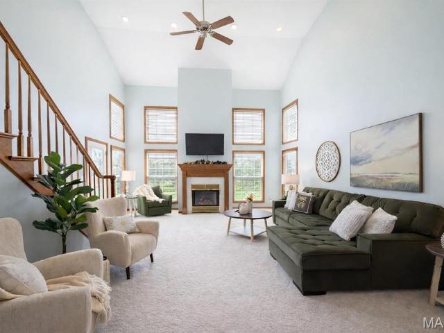 718 Willow Brook Dr, Farmington, MO 63640 | MLS #26018 | Compass