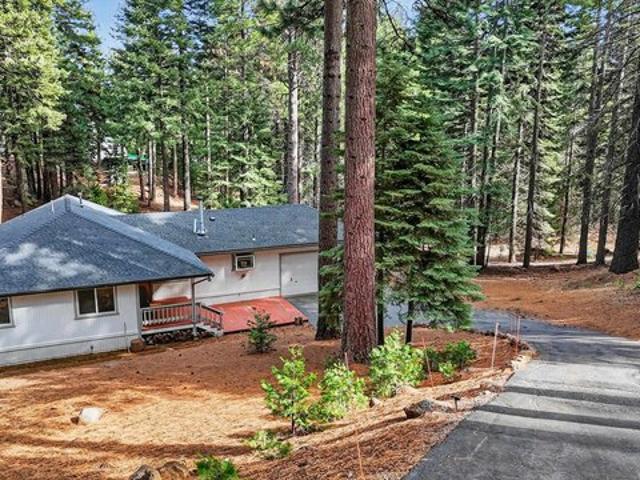 718 Timber Ridge Rd, Lake Almanor, CA 96137