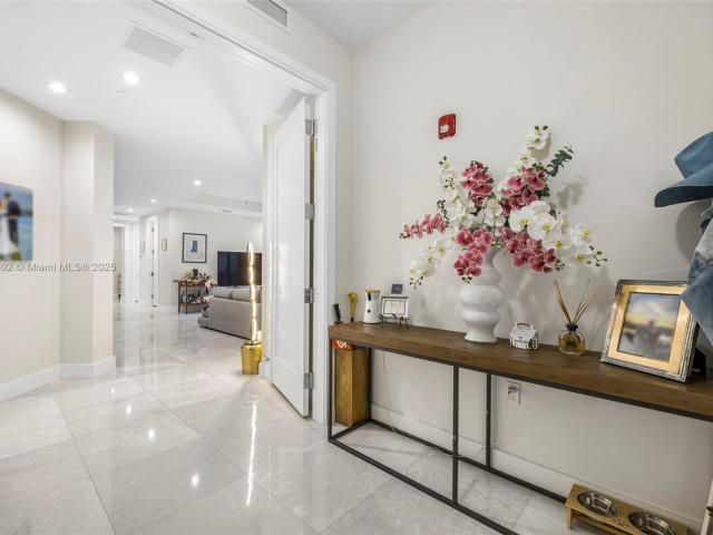 718 Valencia Ave, Unit 206, Coral Gables, FL 33134 | MLS #A11787 | Compass