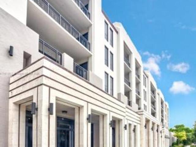 718 Valencia Ave #202, Coral Gables, FL 33134